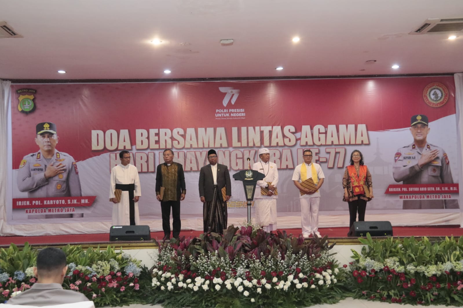 Polda Metro Gelar Doa Bersama Lintas Agama, Sambut HUT Bhayangkara Ke-77 - Tribratanews Polda ...