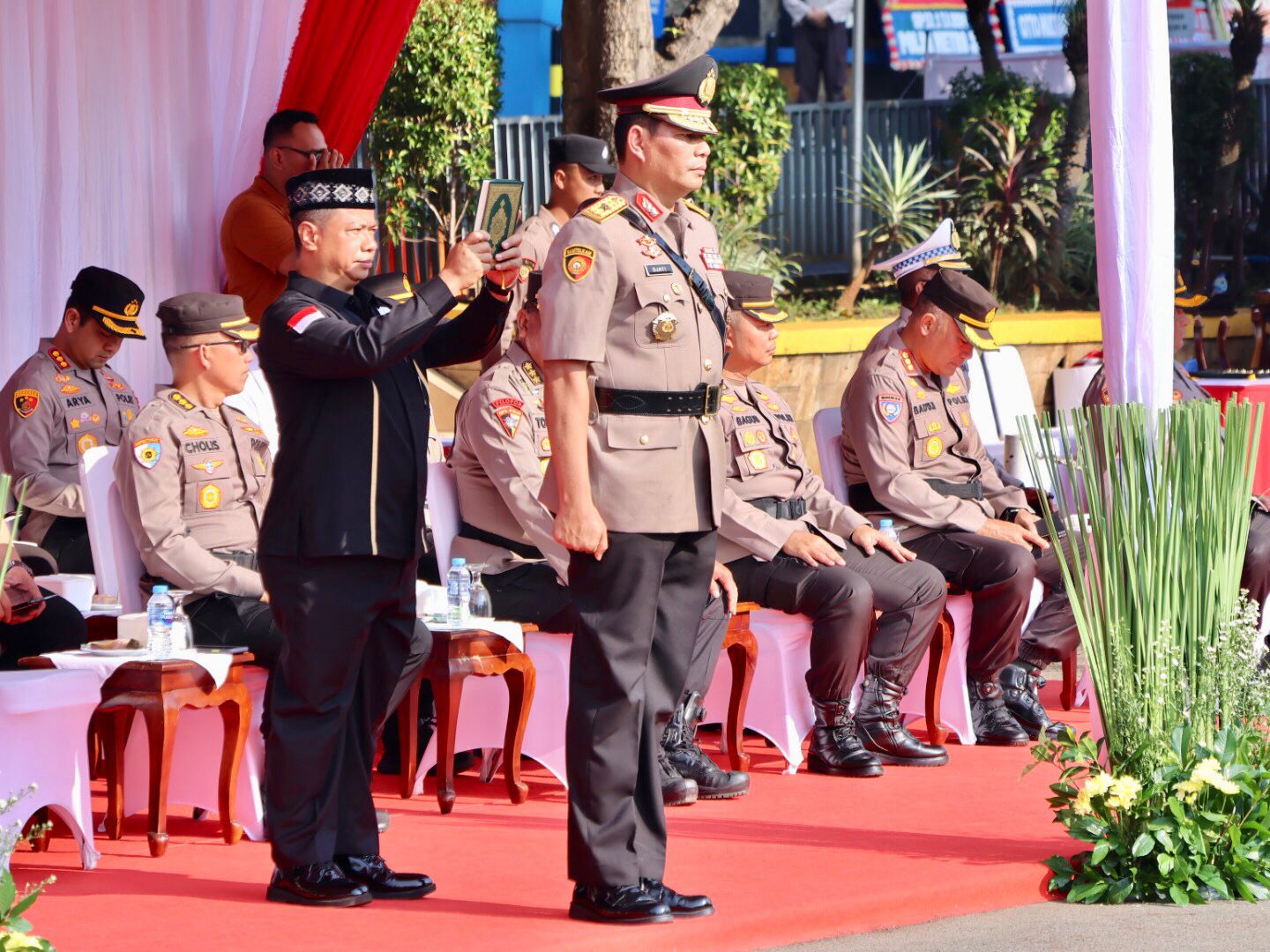 Wakapolda Metro Jaya Dan Sejumlah Pejabat Utama Serta 2 Kapolres Resmi Diganti - Tribratanews ...