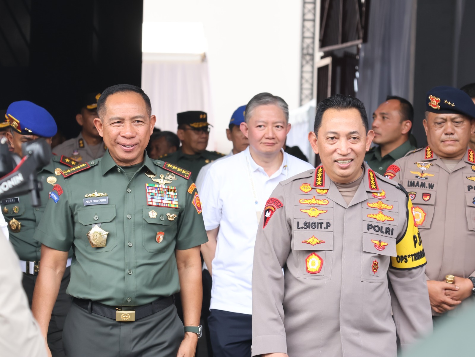 Tinjau Kesiapan Pengamanan, Kapolri Instruksikan Warga Terlayani dengan Baik saat Misa Agung ...