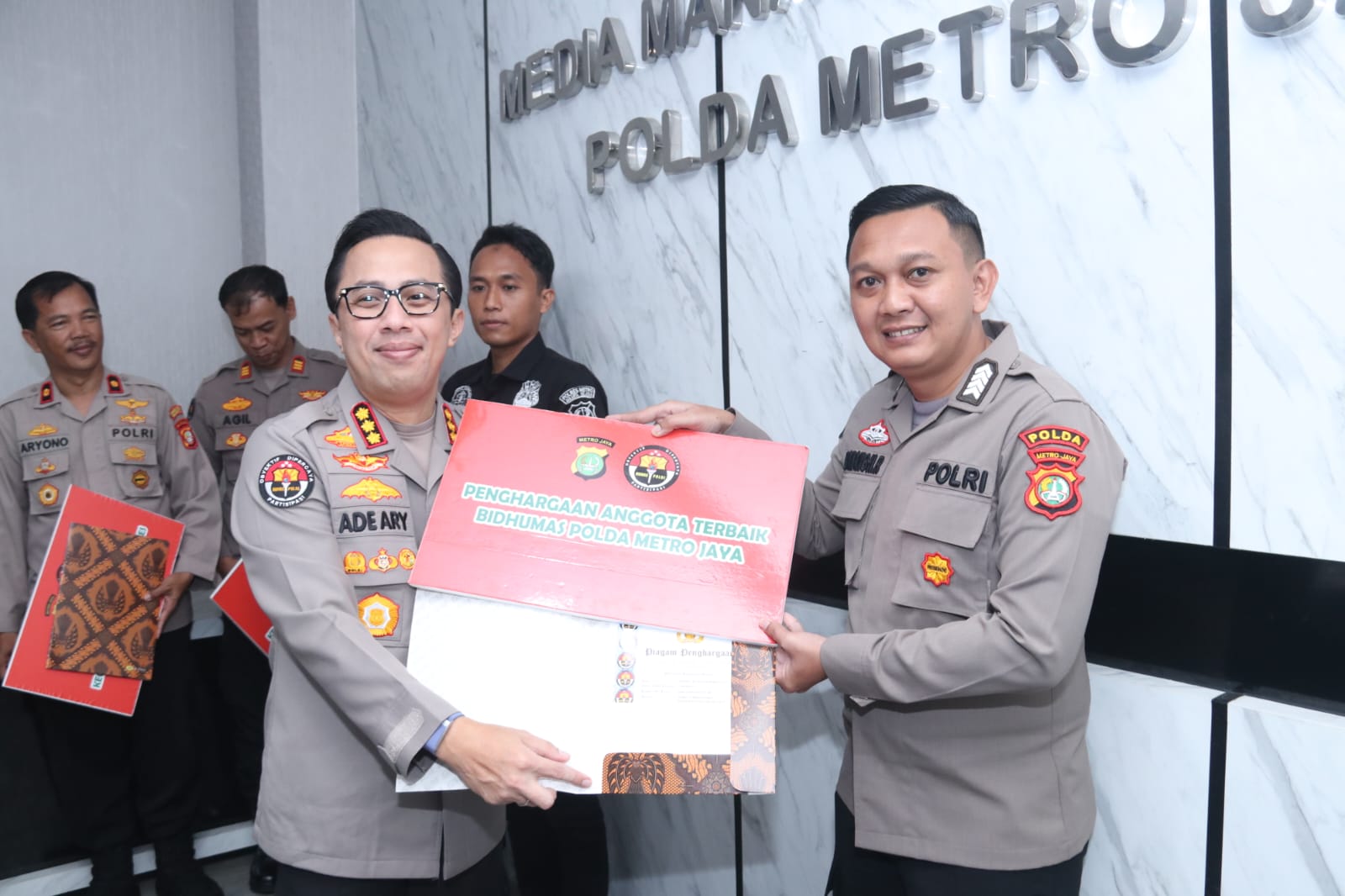 Kabidhumas Polda Metro Jaya Tekankan Peran Humas dalam Membangun Citra Positif Polri ...