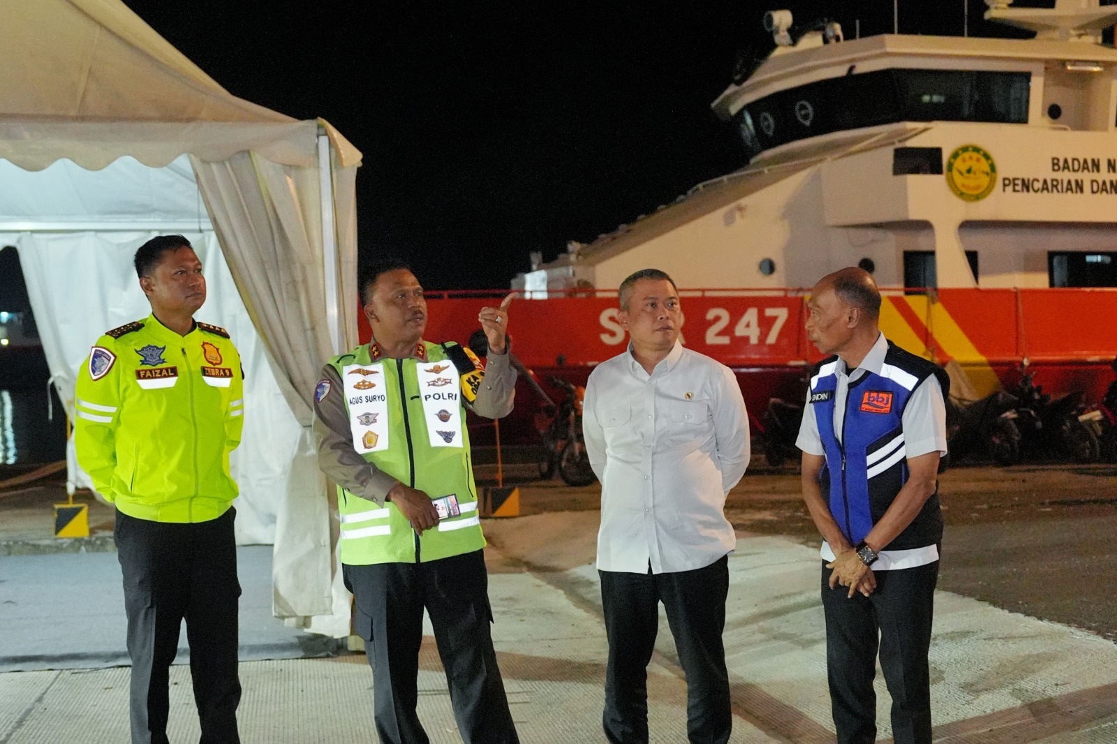 Tinjau Jalur Pelabuhan Merak, Kakorlantas dan Menhub Optimis Lancar - Tribratanews Polda Metro Jaya