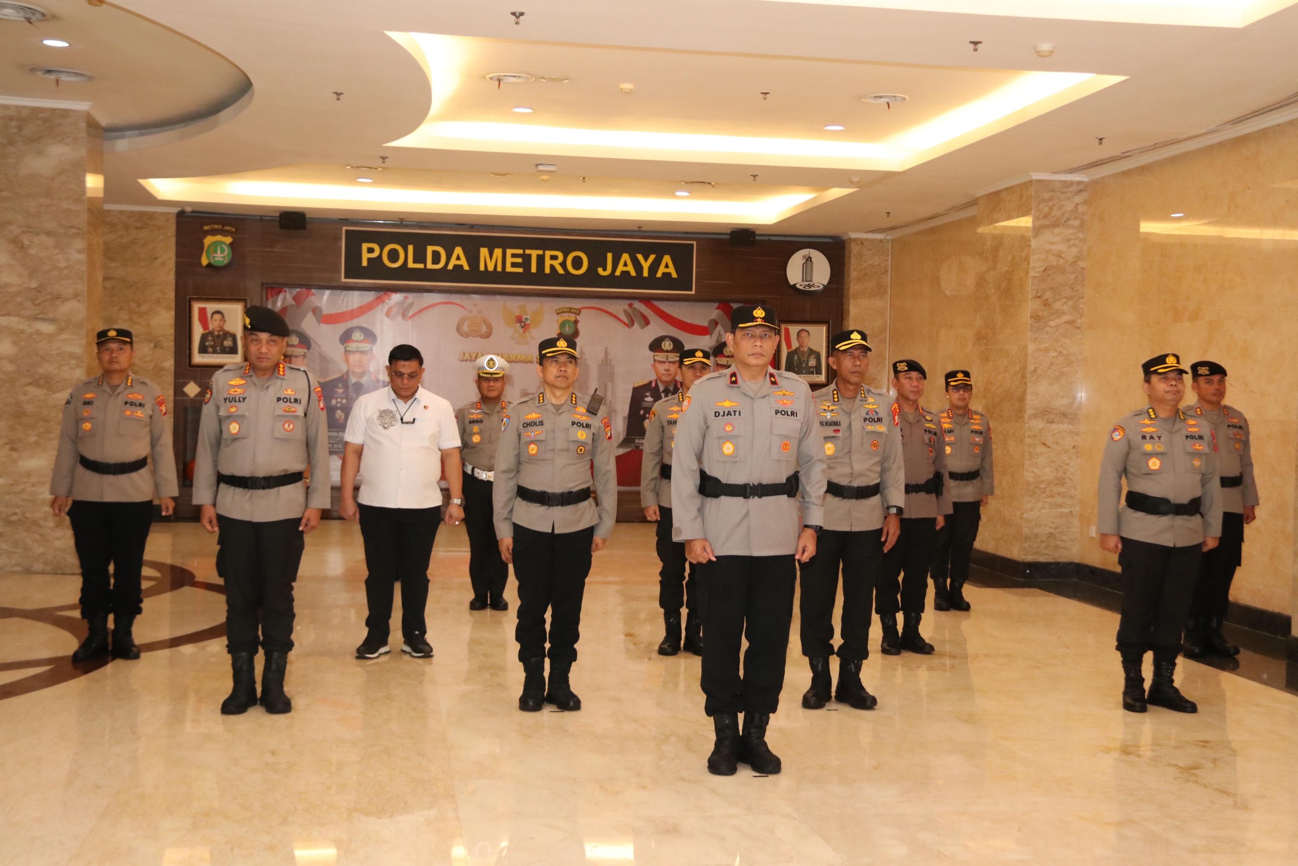 Polda Metro Jaya Ikuti Upacara Virtual Pemuliaan Nilai Luhur Tribrata dalam Rangka HUT ...